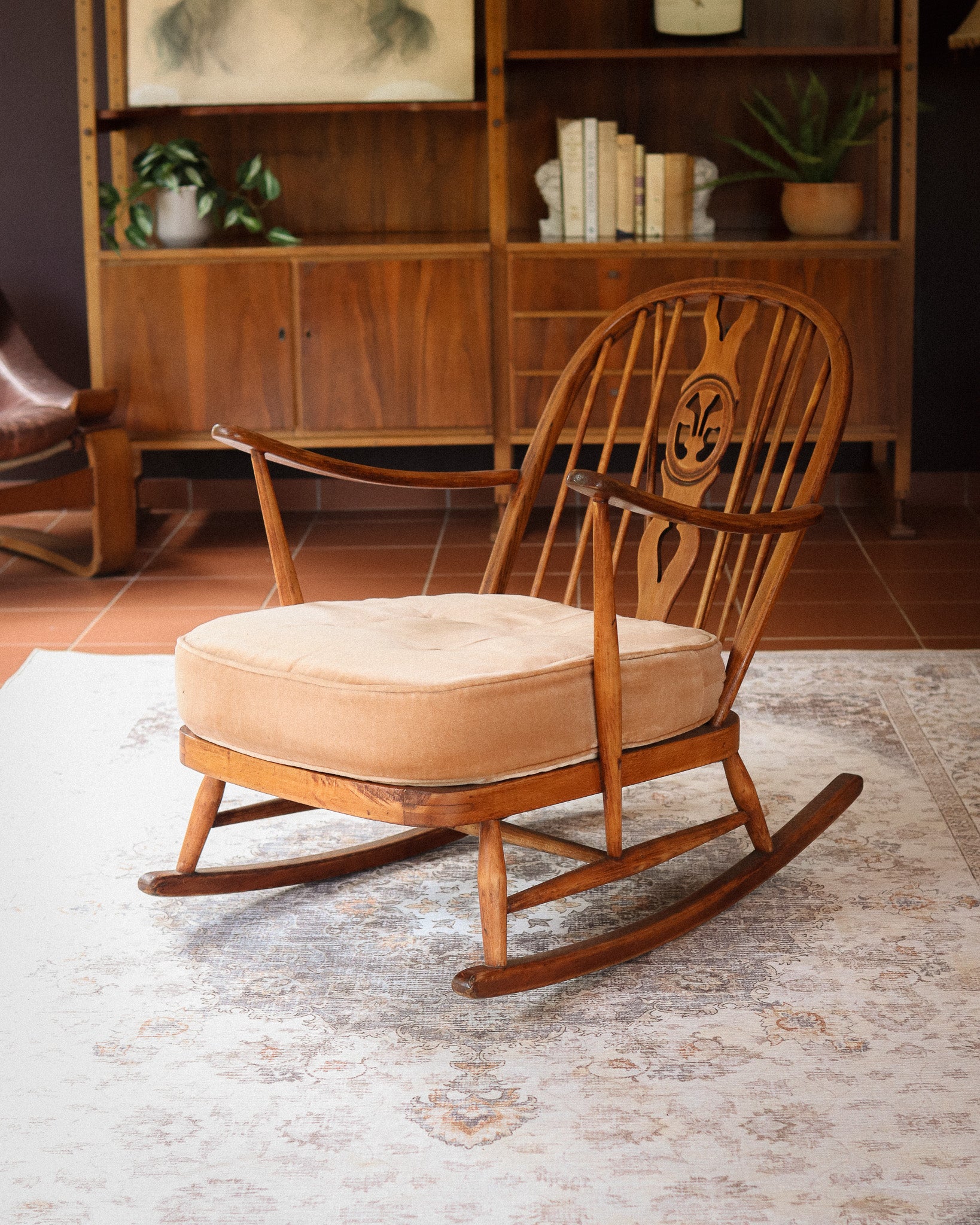 Vintage Lubis Rocking Chair – The Thrifty Duo